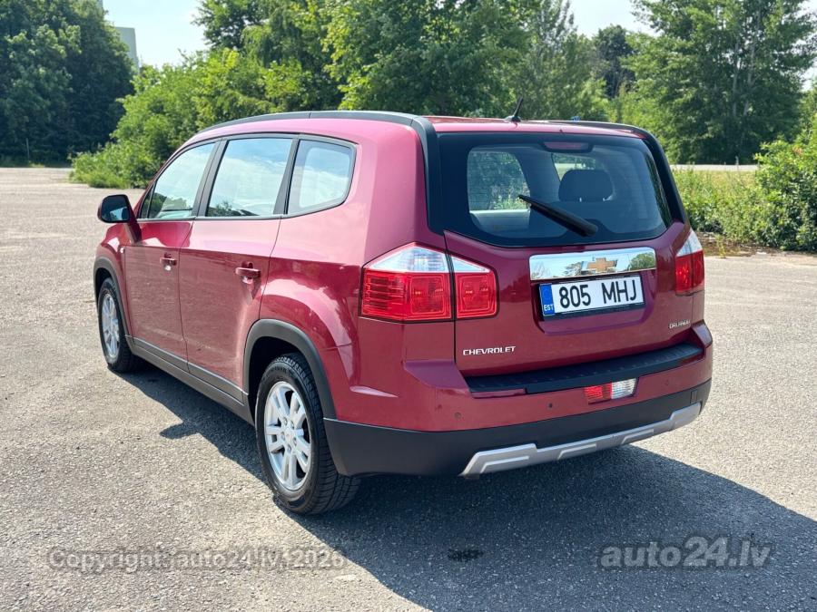 Red Chevrolet Orlando 2012 in Tallinn, with an engine capacity of 1.80 L and mileage of 132 thousand km for 5990 €, photo 5 on AUTOMOTO.COM.LV