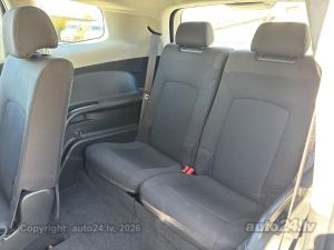 Red Chevrolet Orlando 2012 in Tallinn, with an engine capacity of 1.80 L and mileage of 132 thousand km for 5990 €, photo 21 on AUTOMOTO.COM.LV