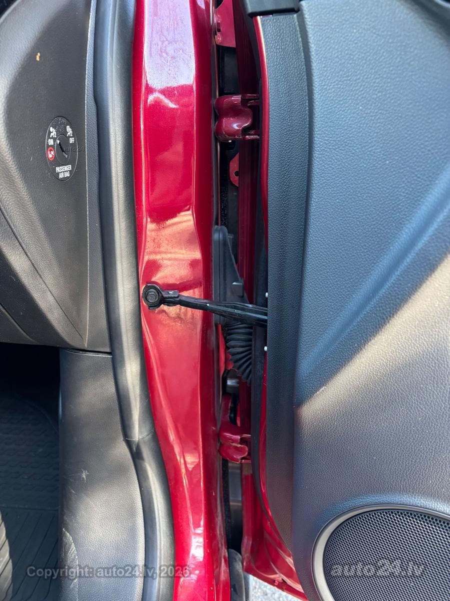 Red Chevrolet Orlando 2012 in Tallinn, with an engine capacity of 1.80 L and mileage of 132 thousand km for 5990 €, photo 25 on AUTOMOTO.COM.LV