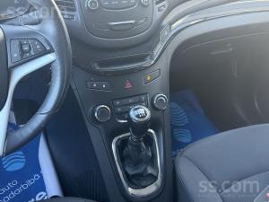 Chevrolet Orlando 2013 Talsi, ar dzinēja tilpumu 2.00 L un nobraukumu 188 tūkst. km par 6470 €, foto 4 vietnē AUTOMOTO.COM.LV