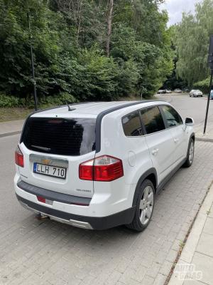 Белый Шевроле Орландо 2011 в Вильнюс, объемом двигателя 2.00 л и пробегом 233 тыс. км за 4500 €, фото 5 на AUTOMOTO.COM.LV