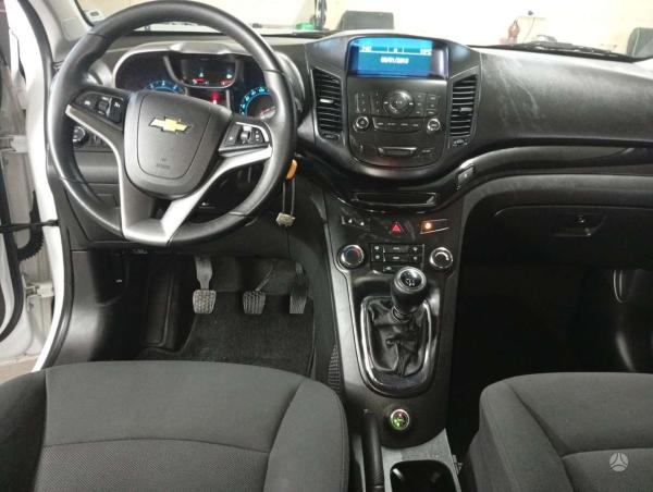 Balts Chevrolet Orlando 2013 Šauļi, ar dzinēja tilpumu 1.80 L un nobraukumu 240 tūkst. km par 5250 €, foto 6 vietnē AUTOMOTO.COM.LV
