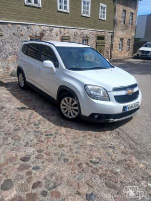 White Chevrolet Orlando 2013 in Radviliskis, with an engine capacity of 2.00 L and mileage of 231 thousand km for 4150 €, photo  on AUTOMOTO.COM.LV