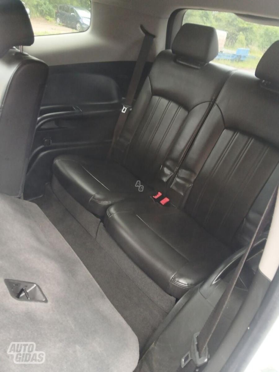 White Chevrolet Orlando 2013 in Radviliskis, with an engine capacity of 2.00 L and mileage of 231 thousand km for 4150 €, photo 12 on AUTOMOTO.COM.LV