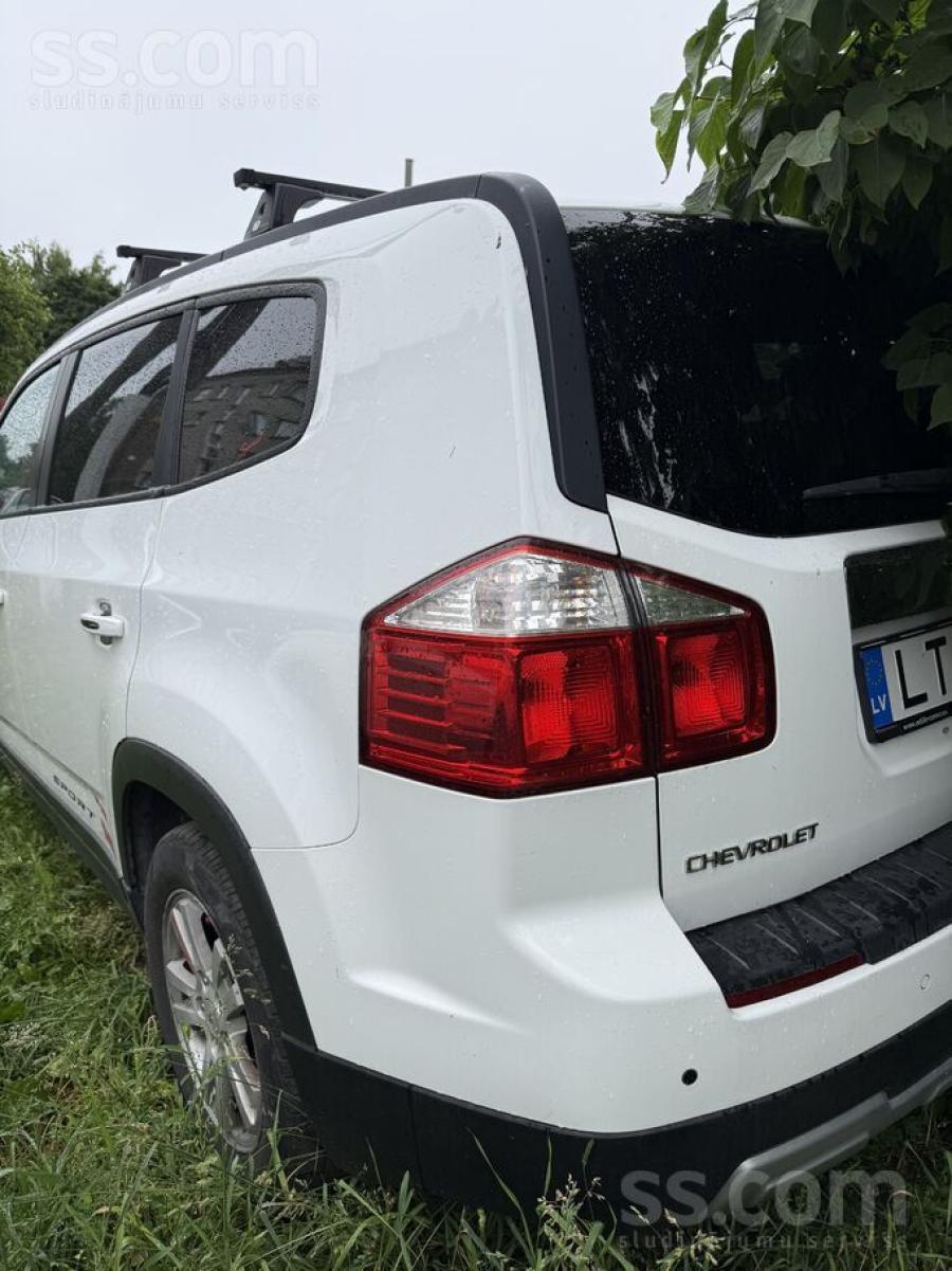Balts Chevrolet Orlando 2013 Rīga, ar dzinēja tilpumu 2.00 L un nobraukumu 220 tūkst. km par 1600 €, foto 4 vietnē AUTOMOTO.COM.LV
