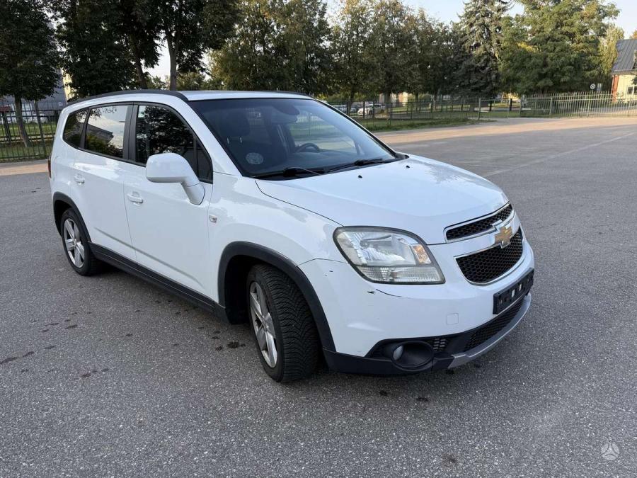 Balts Chevrolet Orlando 2013 Ukmergė, ar dzinēja tilpumu 2.00 L un nobraukumu 310 tūkst. km par 1700 €, foto 3 vietnē AUTOMOTO.COM.LV