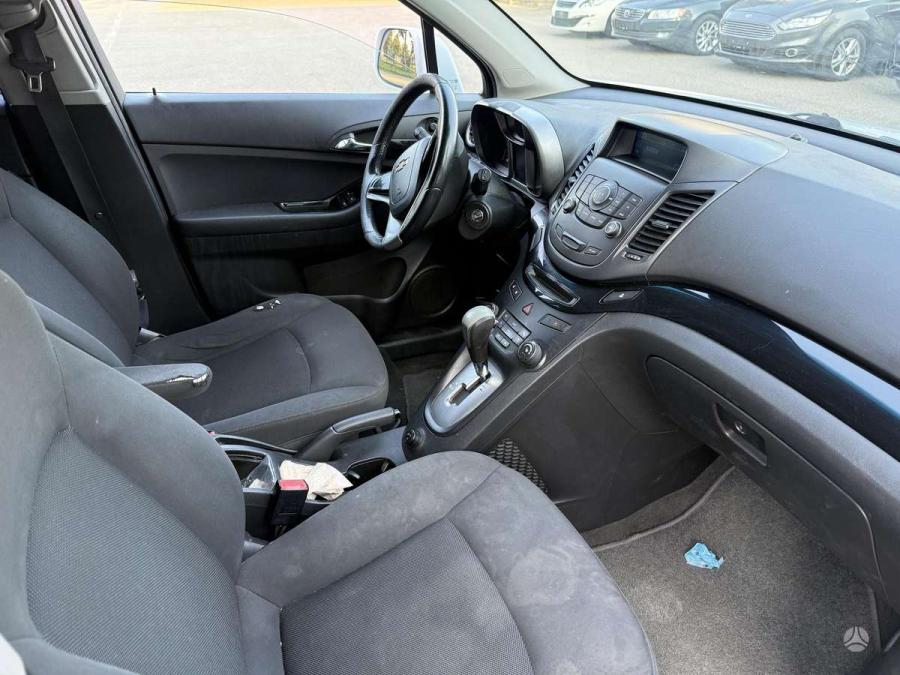 Balts Chevrolet Orlando 2013 Ukmergė, ar dzinēja tilpumu 2.00 L un nobraukumu 310 tūkst. km par 1700 €, foto 8 vietnē AUTOMOTO.COM.LV