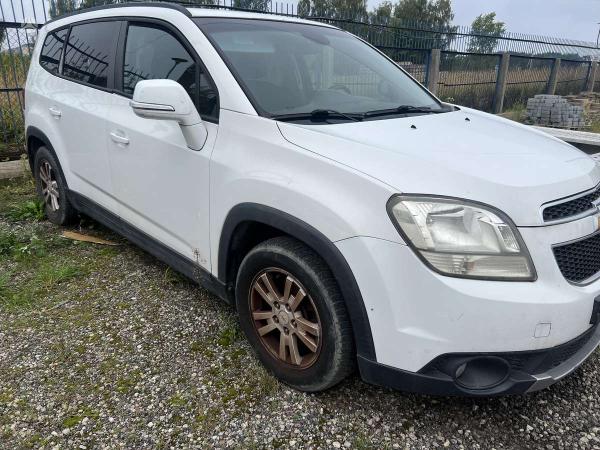 Шевроле Орландо 2014 в Паневежис на AUTOMOTO.COM.LV Белый Шевроле Орландо 2014 в Паневежис, объемом двигателя 1.80 л и пробегом 146 тыс. км за 3050 €, фото 1 на AUTOMOTO.COM.LV