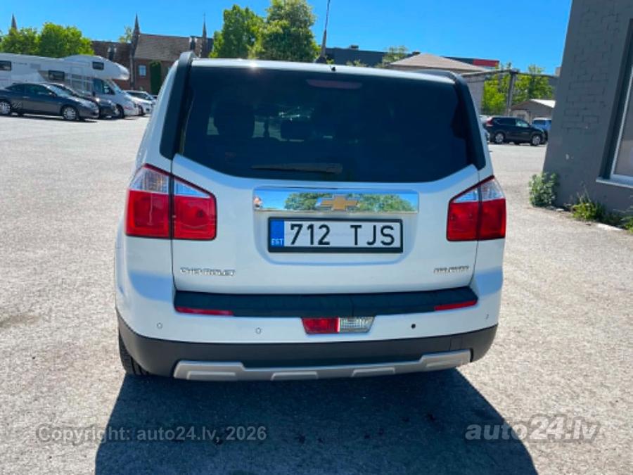 Balts Chevrolet Orlando 2012 Tallina, ar dzinēja tilpumu 2.00 L un nobraukumu 186 tūkst. km par 4500 €, foto 4 vietnē AUTOMOTO.COM.LV