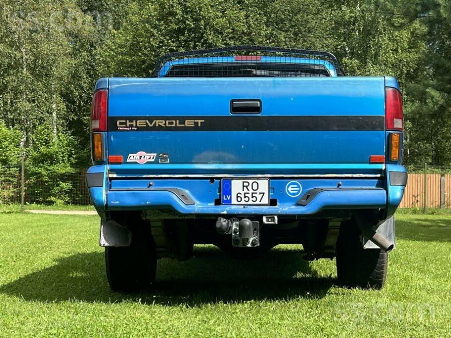 Blue Chevrolet S-10 1994 in Riga, with an engine capacity of 4.30 L and mileage of 296 thousand km for 8500 €, photo 9 on AUTOMOTO.COM.LV