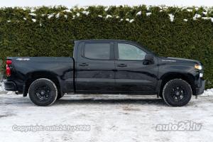 Black Chevrolet Silverado 2022 in Tallinn, with an engine capacity of 4.30 L and mileage of 0 thousand km for 35000 €, photo 5 on AUTOMOTO.COM.LV