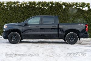 Black Chevrolet Silverado 2022 in Tallinn, with an engine capacity of 4.30 L and mileage of 0 thousand km for 35000 €, photo 6 on AUTOMOTO.COM.LV