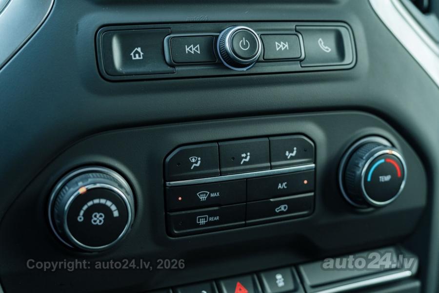 Black Chevrolet Silverado 2022 in Tallinn, with an engine capacity of 4.30 L and mileage of 0 thousand km for 35000 €, photo 21 on AUTOMOTO.COM.LV