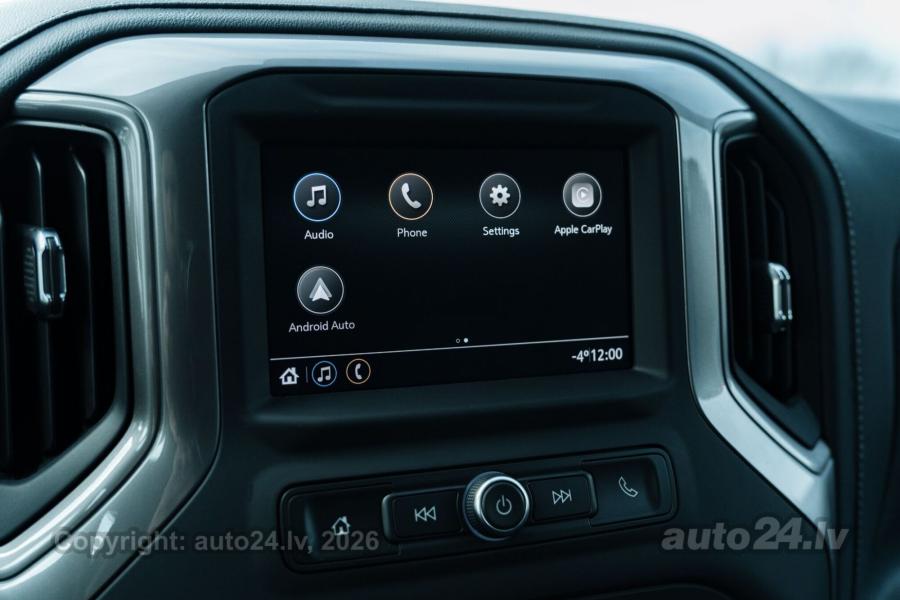 Black Chevrolet Silverado 2022 in Tallinn, with an engine capacity of 4.30 L and mileage of 0 thousand km for 35000 €, photo 24 on AUTOMOTO.COM.LV