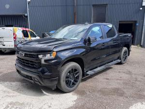 Melns Chevrolet Silverado 2025 Telšiai, ar dzinēja tilpumu 3.00 L un nobraukumu 17 tūkst. km par 28500 €, foto  vietnē AUTOMOTO.COM.LV