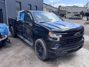 Black Chevrolet Silverado 2025 in Telschi, with an engine capacity of 3.00 L and mileage of 17 thousand km for 28500 €, photo 3 on AUTOMOTO.COM.LV