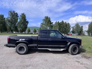 Melns Chevrolet Silverado 1995 Kuldīga, ar dzinēja tilpumu 5.70 L un nobraukumu 248 tūkst. km par 7000 €, foto 8 vietnē AUTOMOTO.COM.LV