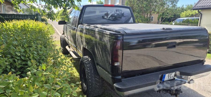 Melns Chevrolet Silverado 1996 Tukums, ar dzinēja tilpumu 5.70 L un nobraukumu 240 tūkst. km par 12000 €, foto 6 vietnē AUTOMOTO.COM.LV