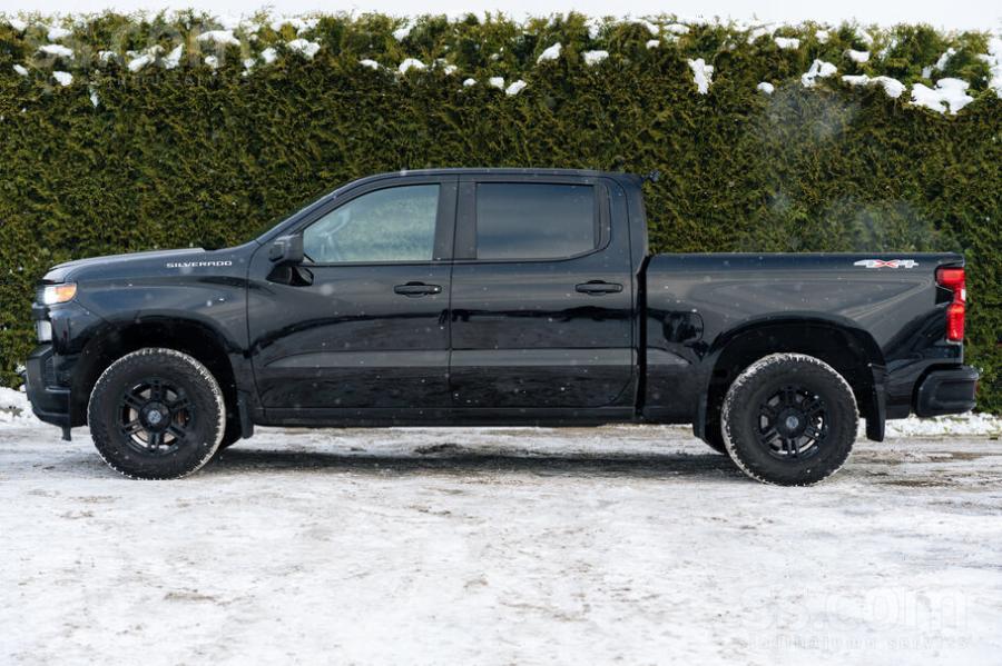 Melns Chevrolet Silverado 2022 Rīga, ar dzinēja tilpumu 3.40 L un nobraukumu 11 tūkst. km par 39900 €, foto 9 vietnē AUTOMOTO.COM.LV