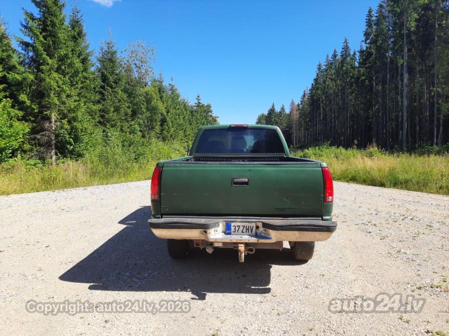 Zaļš Chevrolet Silverado 1997 Tartu, ar dzinēja tilpumu 6.50 L un nobraukumu 373 tūkst. km par 12000 €, foto 7 vietnē AUTOMOTO.COM.LV