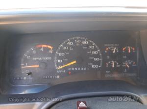 Zaļš Chevrolet Silverado 1997 Tartu, ar dzinēja tilpumu 6.50 L un nobraukumu 373 tūkst. km par 12000 €, foto 12 vietnē AUTOMOTO.COM.LV
