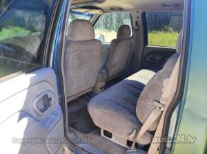 Zaļš Chevrolet Silverado 1997 Tartu, ar dzinēja tilpumu 6.50 L un nobraukumu 373 tūkst. km par 12000 €, foto 15 vietnē AUTOMOTO.COM.LV