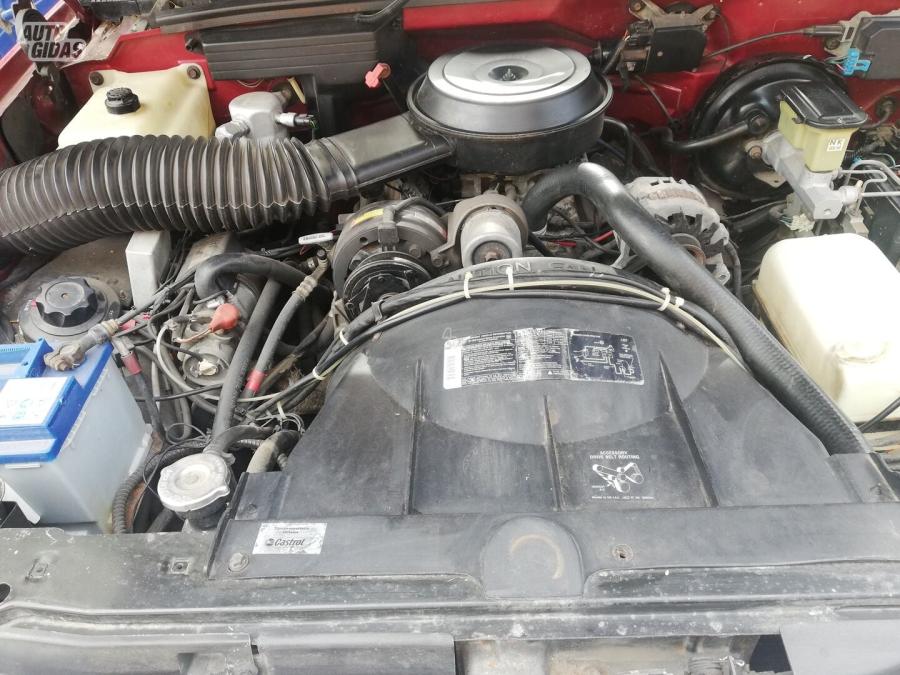 Chevrolet Silverado 1992 in Kaunas, with an engine capacity of 4.30 L and mileage of 163 thousand km for 6300 €, photo 4 on AUTOMOTO.COM.LV