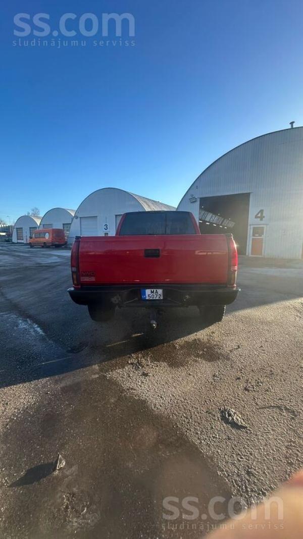 Sarkans Chevrolet Silverado 1997 Rīga, ar dzinēja tilpumu 6.20 L un nobraukumu 0 tūkst. km par 10500 €, foto 4 vietnē AUTOMOTO.COM.LV
