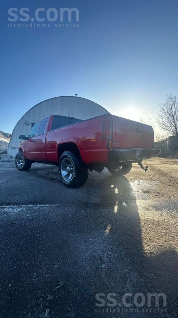 Sarkans Chevrolet Silverado 1997 Rīga, ar dzinēja tilpumu 6.20 L un nobraukumu 0 tūkst. km par 10500 €, foto 6 vietnē AUTOMOTO.COM.LV