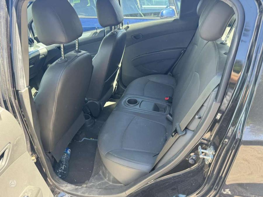 Black Chevrolet Spark 2015 in Kaunas, with an engine capacity of 0.00 L and mileage of 22 thousand km for 6700 €, photo 15 on AUTOMOTO.COM.LV