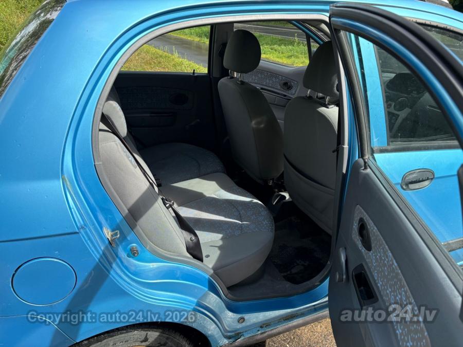 Zils Chevrolet Spark 2006 Rapla, ar dzinēja tilpumu 0.80 L un nobraukumu 142 tūkst. km par 800 €, foto 11 vietnē AUTOMOTO.COM.LV