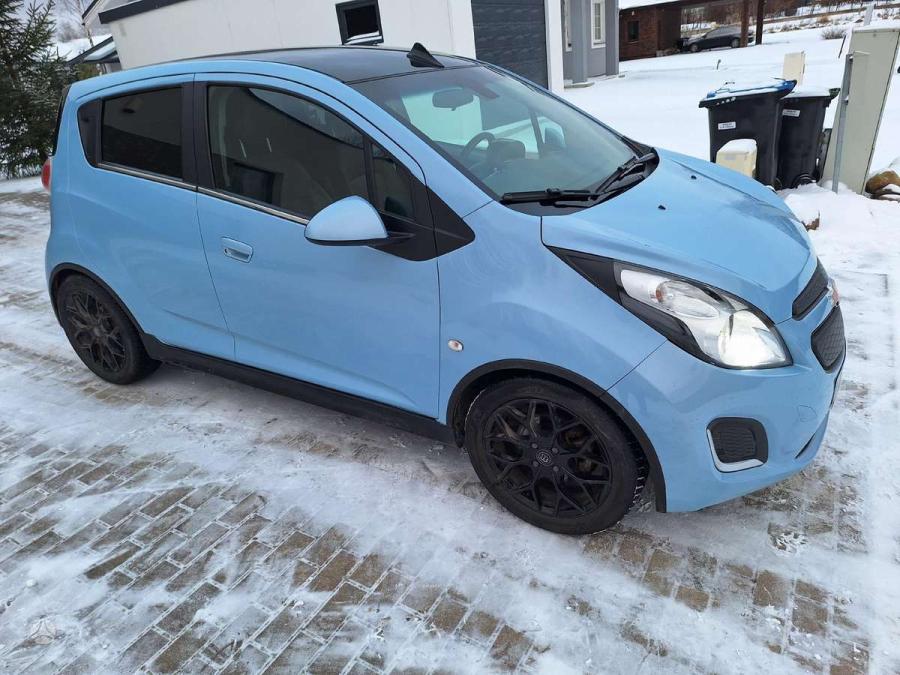 Blue Chevrolet Spark 2015 in Vilnius, with an engine capacity of 0.00 L and mileage of 91 thousand km for 6400 €, photo 2 on AUTOMOTO.COM.LV