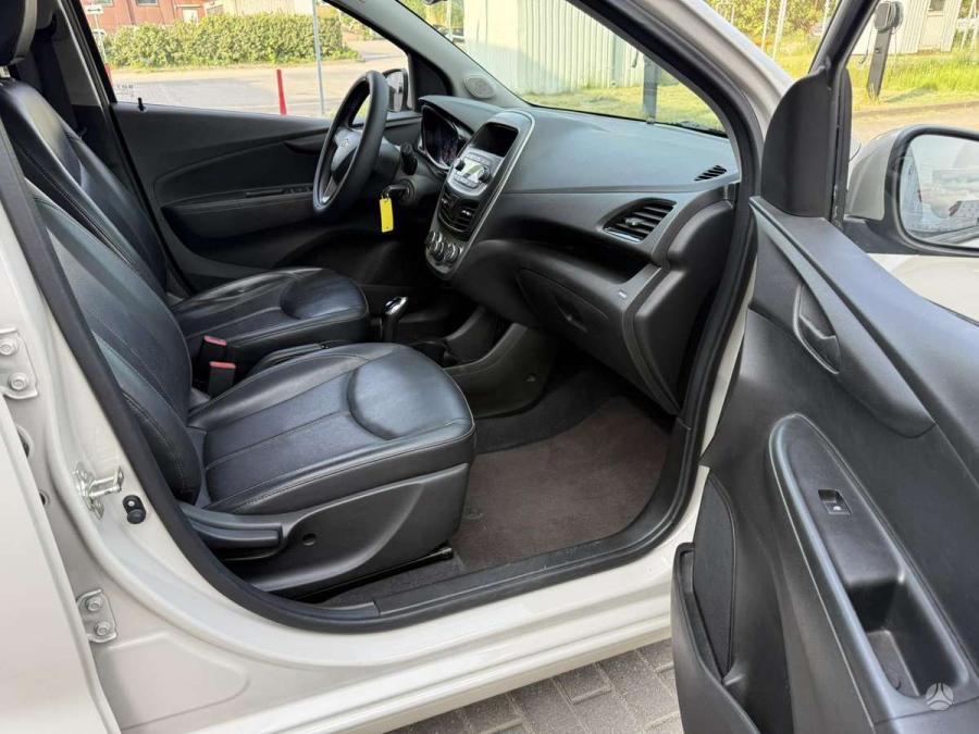 Brūns Chevrolet Spark 2017 Viļņa, ar dzinēja tilpumu 1.00 L un nobraukumu 89 tūkst. km par 6666 €, foto 18 vietnē AUTOMOTO.COM.LV