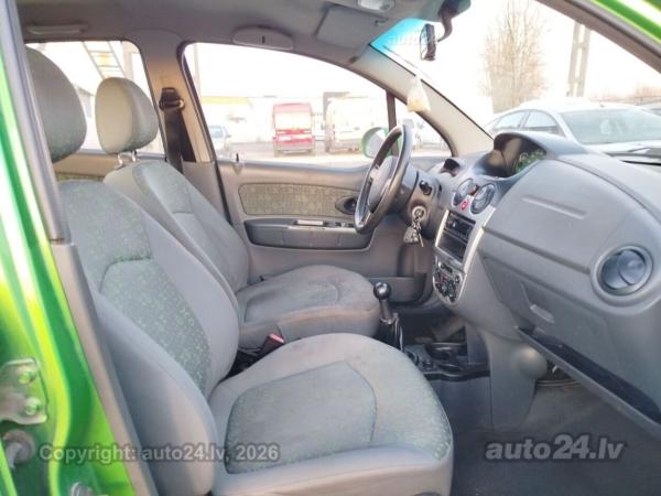 Green Chevrolet Spark 2007 in Tallinn, with an engine capacity of 1.00 L and mileage of 218 thousand km for 599 €, photo 6 on AUTOMOTO.COM.LV