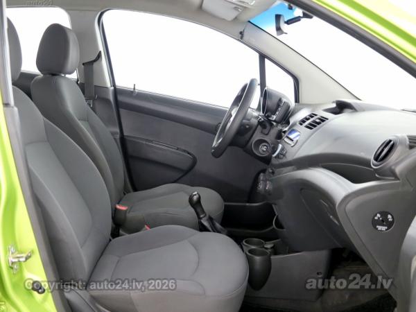 Zaļš Chevrolet Spark 2011 Tallina, ar dzinēja tilpumu 1.00 L un nobraukumu 159 tūkst. km par 1699 €, foto 6 vietnē AUTOMOTO.COM.LV