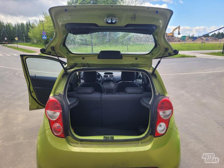 Zaļš Chevrolet Spark 2012 Viļņa, ar dzinēja tilpumu 1.00 L un nobraukumu 121 tūkst. km par 950 €, foto 15 vietnē AUTOMOTO.COM.LV