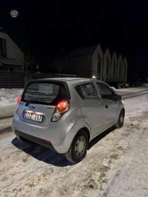 Grey Chevrolet Spark 2011 in Vilnius, with an engine capacity of 1.00 L and mileage of 197 thousand km for 1050 €, photo 5 on AUTOMOTO.COM.LV