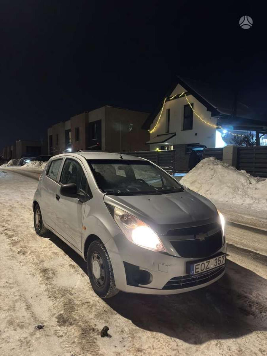 Grey Chevrolet Spark 2011 in Vilnius, with an engine capacity of 1.00 L and mileage of 197 thousand km for 1050 €, photo 6 on AUTOMOTO.COM.LV