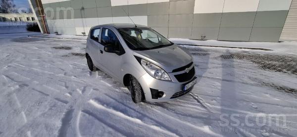 Pelēks Chevrolet Spark 2012 Dobele, ar dzinēja tilpumu 1.00 L un nobraukumu 154 tūkst. km par 2400 €, foto 2 vietnē AUTOMOTO.COM.LV