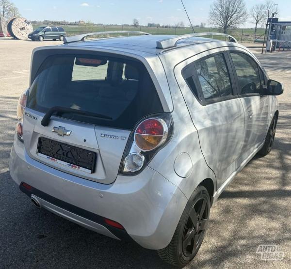 Grey Chevrolet Spark 2012 in Marijampole, with an engine capacity of 1.20 L and mileage of 93 thousand km for 2899 €, photo 4 on AUTOMOTO.COM.LV