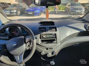 Chevrolet Spark 2011 in Birzai, with an engine capacity of 0.90 L and mileage of 200 thousand km for 800 €, photo 9 on AUTOMOTO.COM.LV