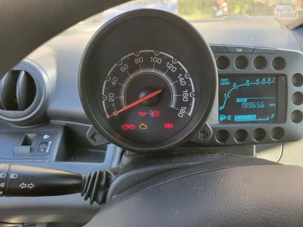 Chevrolet Spark 2011 in Birzai, with an engine capacity of 0.90 L and mileage of 200 thousand km for 800 €, photo 10 on AUTOMOTO.COM.LV