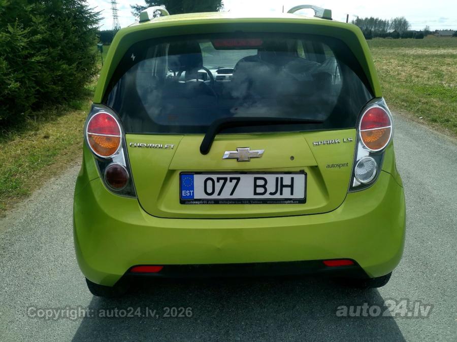 Chevrolet Spark 2013 in Tartu, with an engine capacity of 1.00 L and mileage of 170 thousand km for 1250 €, photo 6 on AUTOMOTO.COM.LV