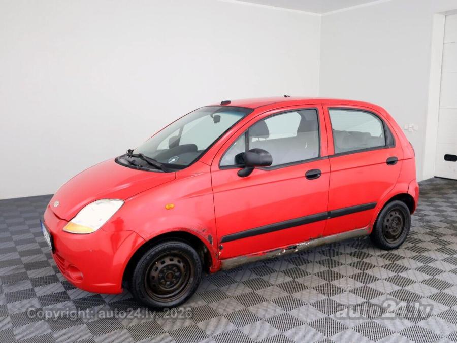 Red Chevrolet Spark 2005 in Tallinn, with an engine capacity of 0.80 L and mileage of 187 thousand km for 499 €, photo 2 on AUTOMOTO.COM.LV