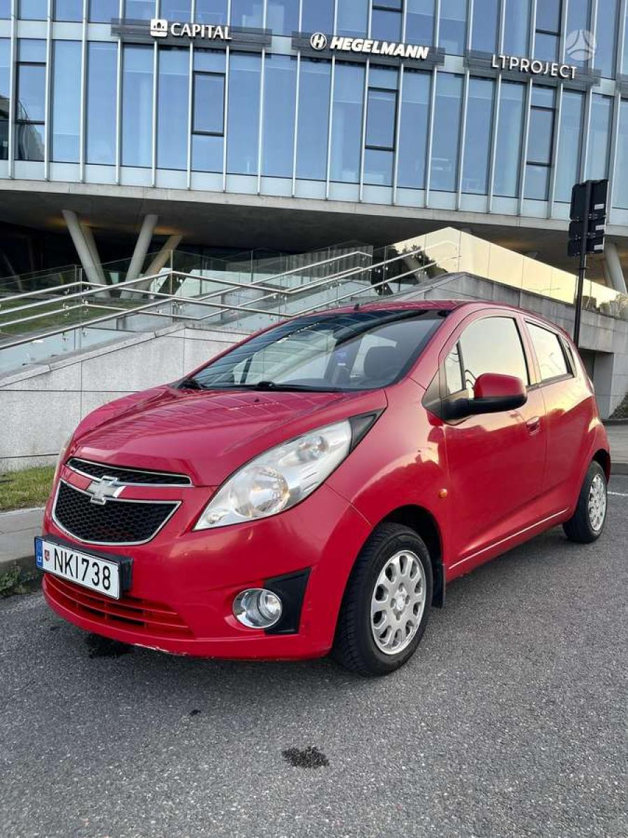 Sarkans Chevrolet Spark 2010 Viļņa, ar dzinēja tilpumu 1.00 L un nobraukumu 149 tūkst. km par 1050 €, foto 1 vietnē AUTOMOTO.COM.LV