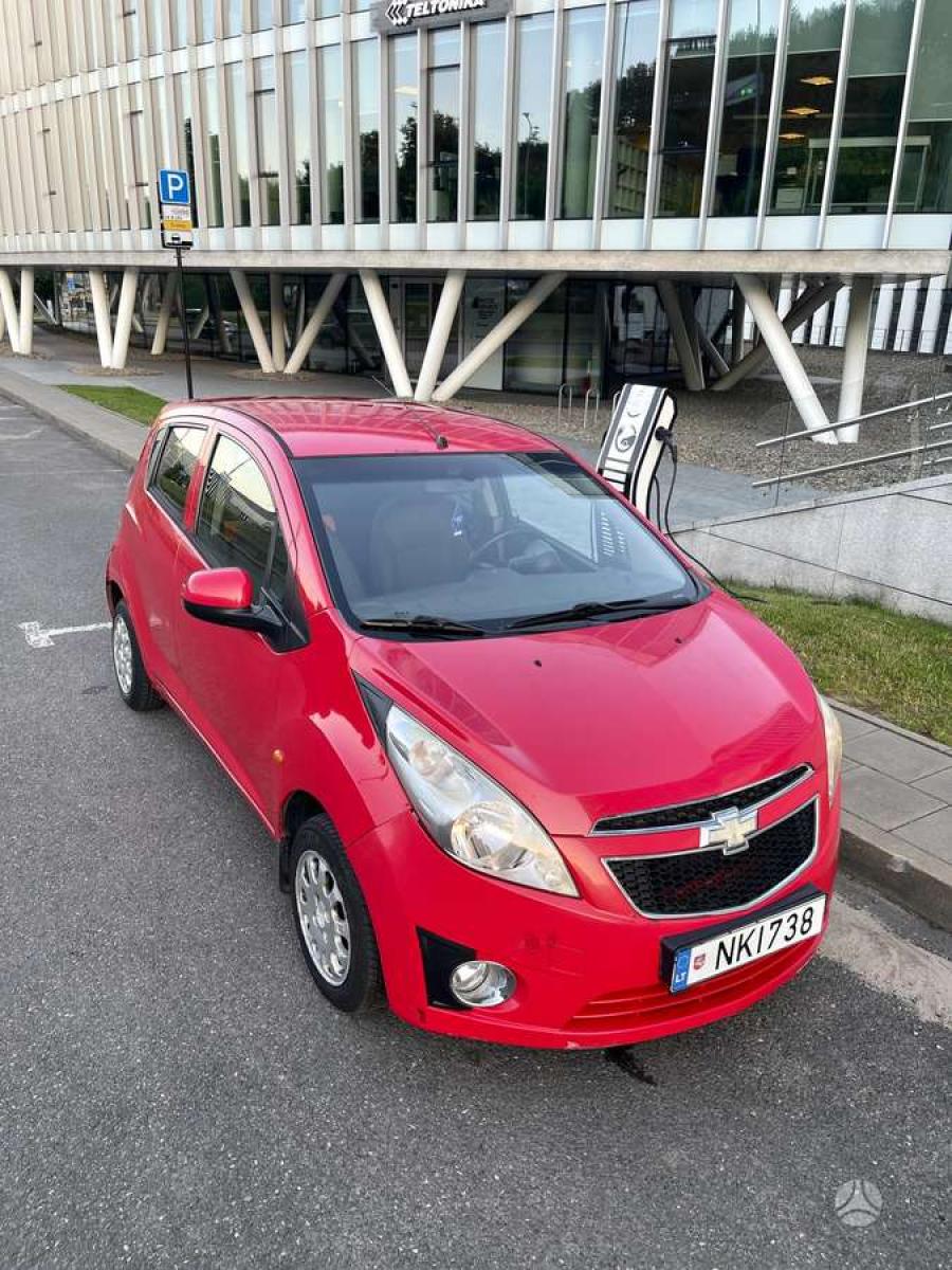 Sarkans Chevrolet Spark 2010 Viļņa, ar dzinēja tilpumu 1.00 L un nobraukumu 149 tūkst. km par 1050 €, foto 6 vietnē AUTOMOTO.COM.LV