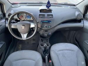 Sarkans Chevrolet Spark 2010 Viļņa, ar dzinēja tilpumu 1.00 L un nobraukumu 149 tūkst. km par 1050 €, foto 11 vietnē AUTOMOTO.COM.LV