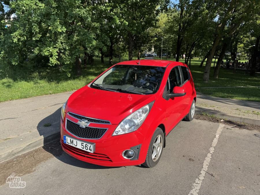 Sarkans Chevrolet Spark 2010 Kauņa, ar dzinēja tilpumu 1.00 L un nobraukumu 242 tūkst. km par 2000 €, foto 1 vietnē AUTOMOTO.COM.LV