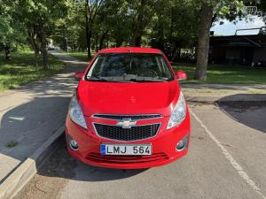 Sarkans Chevrolet Spark 2010 Kauņa, ar dzinēja tilpumu 1.00 L un nobraukumu 242 tūkst. km par 2000 €, foto 3 vietnē AUTOMOTO.COM.LV