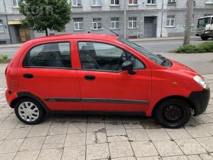 Red Chevrolet Spark 2006 in Riga, with an engine capacity of 0.80 L and mileage of 94 thousand km for 900 €, photo 5 on AUTOMOTO.COM.LV